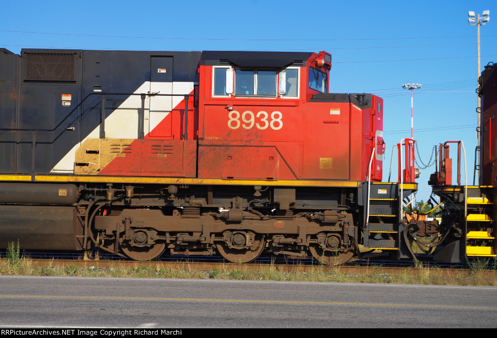 CN 8938